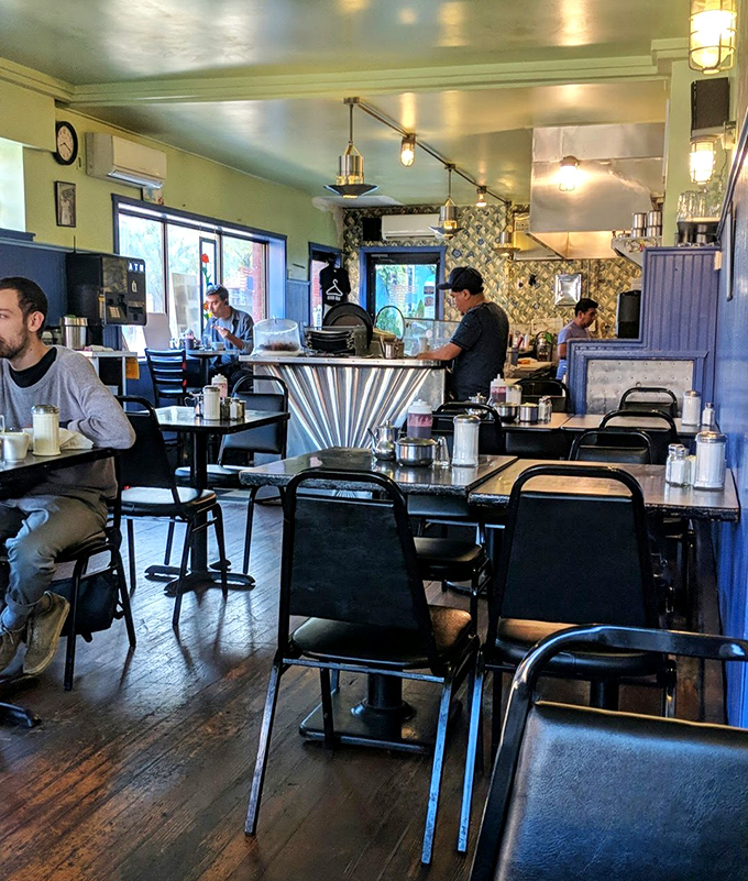 Where coffee refills flow freely and breakfast conversations become the highlight of your day. The Morning Glory's dining room is Philadelphia's living room.