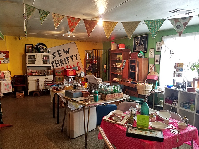 Part thrift shop, part dining room &ndash; because who doesn't want vintage treasures with their morning coffee?