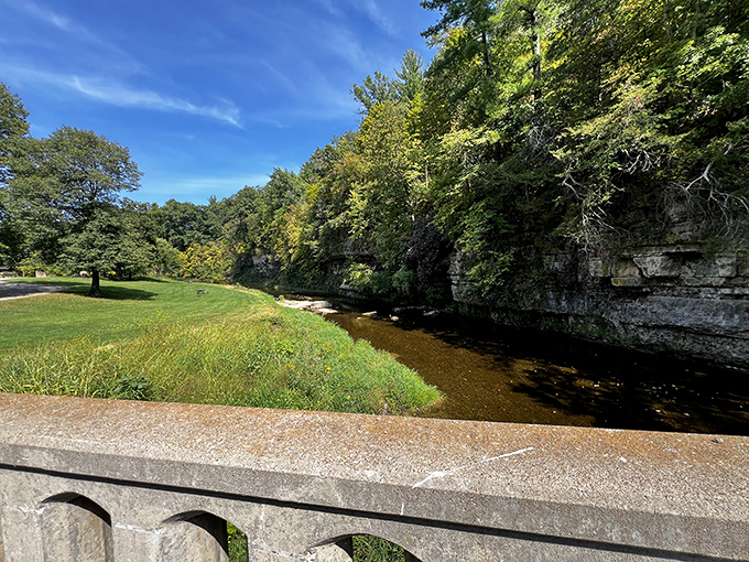 The view from this bridge offers a perfect snapshot of Illinois' surprising geological diversity&mdash;cornfields, take a back seat.