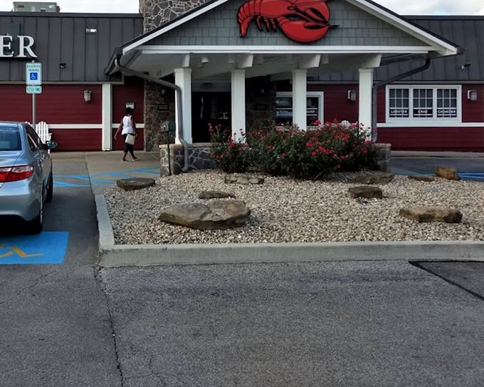 Red Lobster's familiar facade promises those legendary Cheddar Bay Biscuits are just steps away. Comfort food at its finest!