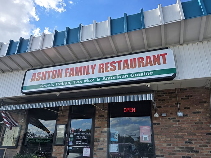 When a restaurant promises Greek, Italian, Tex-Mex, and American cuisine, they're basically saying "we've got you covered, friend."