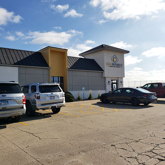 Egg Republic's contemporary design signals a fresh approach to breakfast. This Bloomington hotspot has declared independence from boring morning meals.