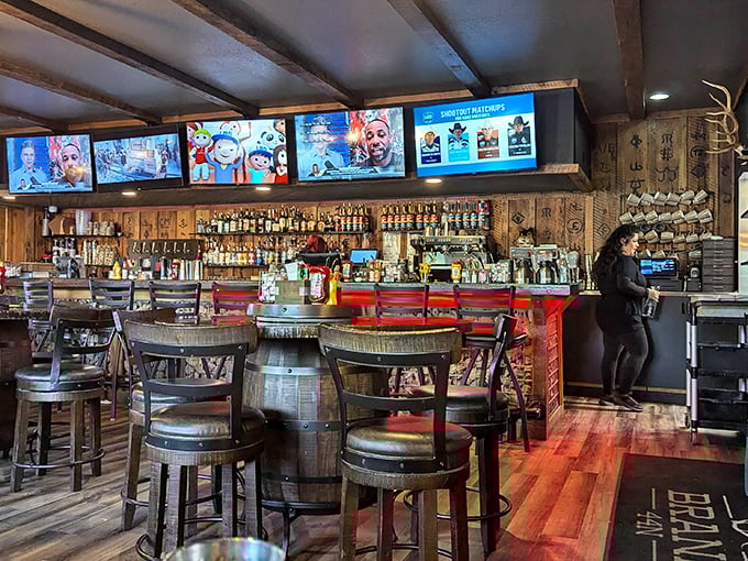 Where morning meets happy hour in perfect harmony. The fully-stocked bar proves that Brand 44&deg; N understands breakfast is a celebration, not just a meal.