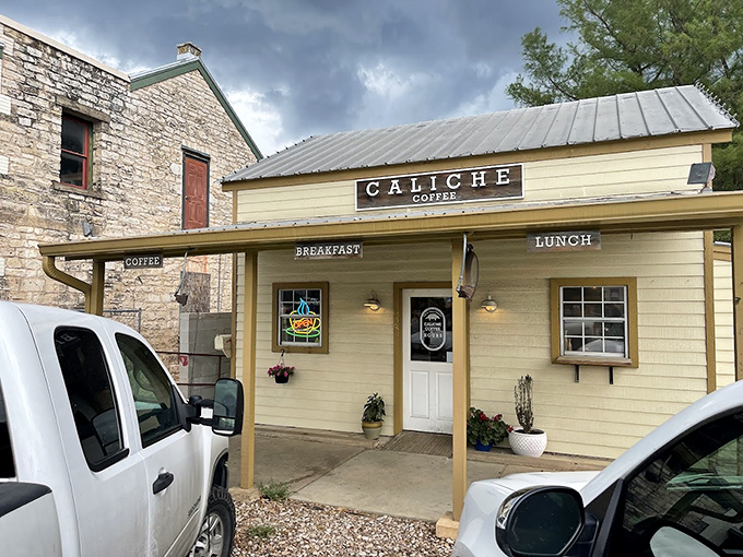 Caliche Coffee Bar serves up caffeine with a side of small-town charm&mdash;your morning just got better.