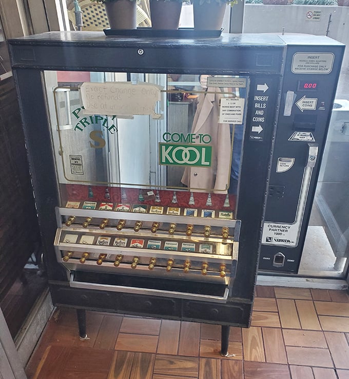 A vintage cigarette machine that's now purely decorative &ndash; times change, but good food remains eternal.