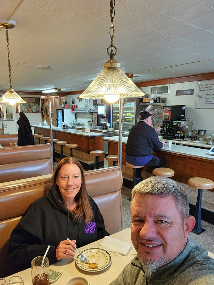The best dining companions are those who appreciate a good diner as much as you do. Their smiles say it all.