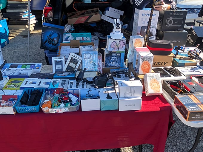 The electronic odds and ends table&mdash;where yesterday's must-have gadgets hope for a second chance at usefulness in someone's home.