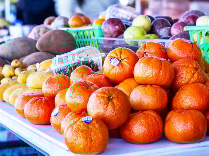 Fresh produce that puts supermarket offerings to shame. These tangerines didn't spend two weeks on a truck losing their will to live.
