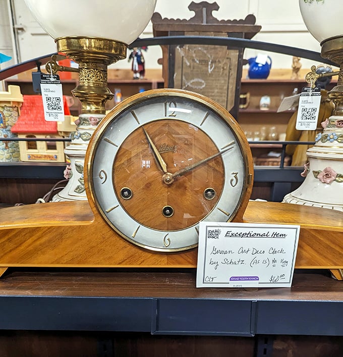 This German Art Deco clock doesn't just tell time&mdash;it tells stories. Schatz craftsmanship that's survived decades just to become the conversation piece in your living room.