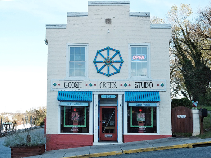 Goose Creek Studio's charming storefront proves that art galleries don't need big-city addresses to showcase meaningful creativity. 