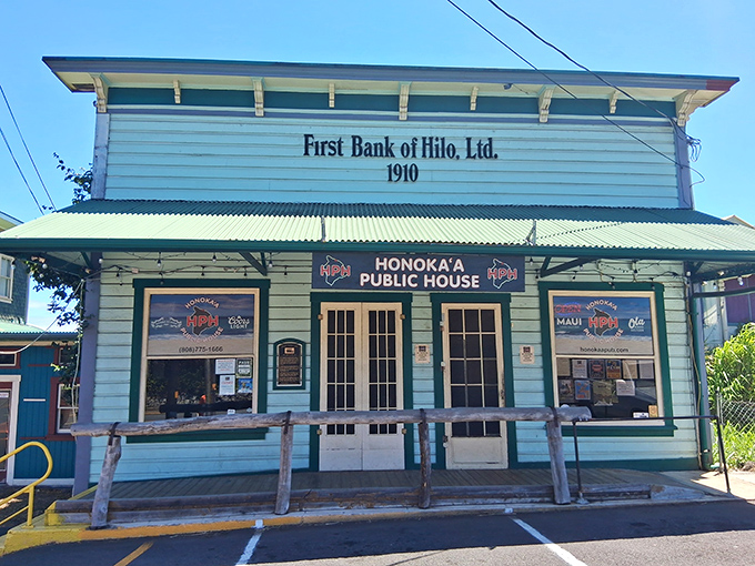 The historic First Bank of Hilo building now houses Honokaʻa Public House, where banking transactions have happily given way to beer transactions.