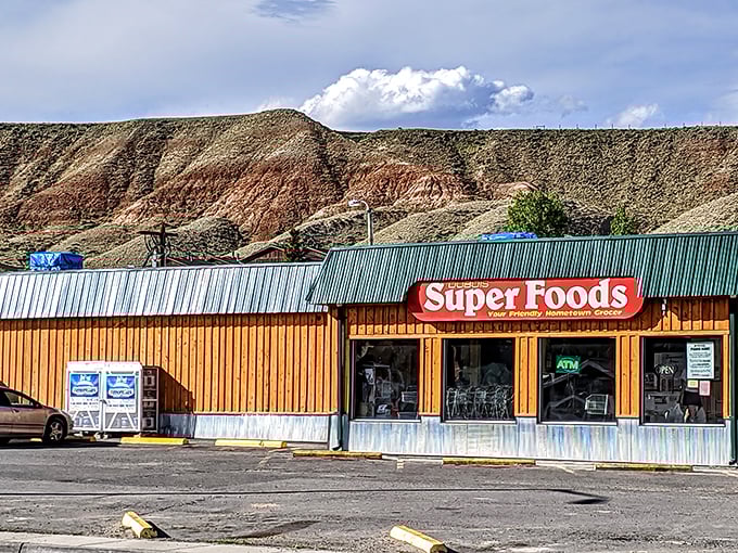 Lynn's Superfoods against badlands that look like Mars had a baby with Utah and decided Wyoming was the perfect place to raise it. 