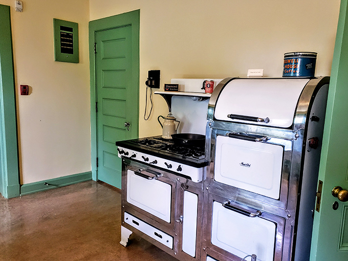 This vintage kitchen reminds us of a time when "meal prep" meant actual cooking, not just assembling delivery app orders on fancy plates.