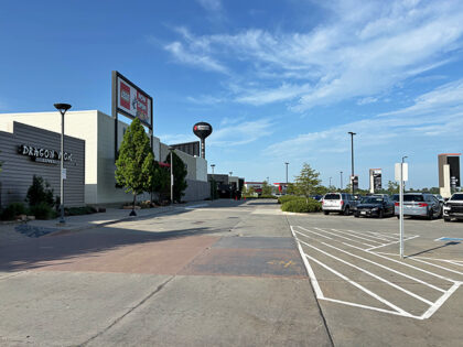 The Enormous Outlet Mall In Nebraska That’s Totally Worth The Drive ...