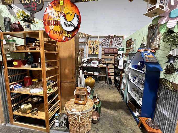 "The Chicken Coop" booth clucks with country charm&mdash;farm-themed d&eacute;cor that brings rustic warmth without the early morning rooster calls.