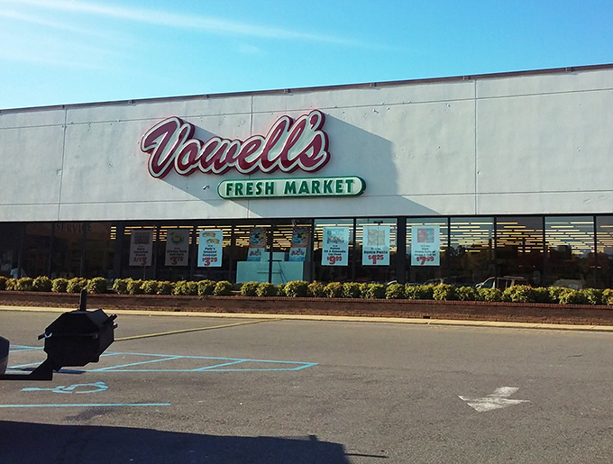 Vowell's Fresh Market ensures retirement doesn't mean sacrificing fresh groceries, proving small towns can still offer big-city conveniences.