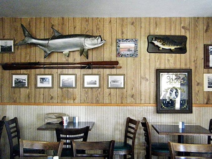 Wall d&eacute;cor that tells sea tales without saying a word&mdash;those mounted fish have seen generations of satisfied smiles. 
