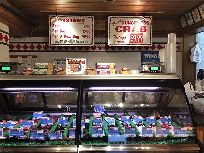 Signs advertising fresh Dungeness crab and oysters aren't just decoration&mdash;they're promises made by people who know their seafood.