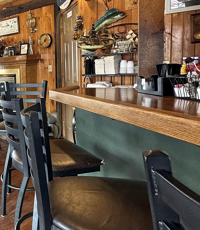 Bar seating offers front-row tickets to the kitchen action&mdash;like dinner and a show, except the show involves frying things to golden perfection.