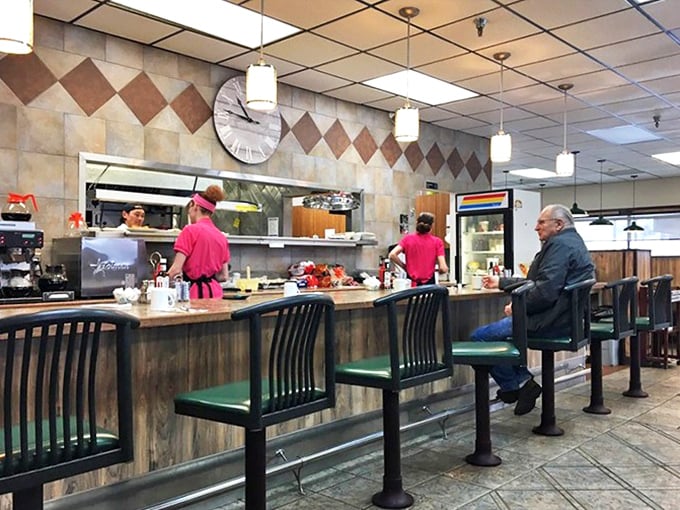 Counter seating for those who like dinner and a show &ndash; watching short-order poetry in motion.