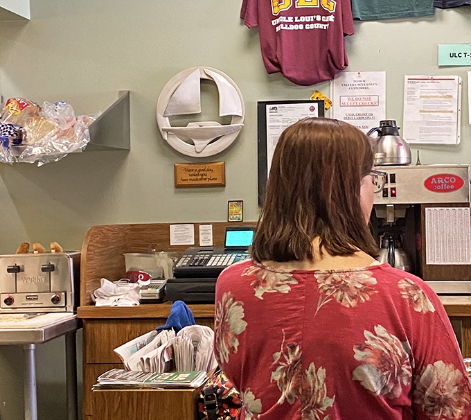 Behind every great diner is a staff that keeps the coffee flowing and the griddle sizzling with the efficiency of a well-rehearsed orchestra.