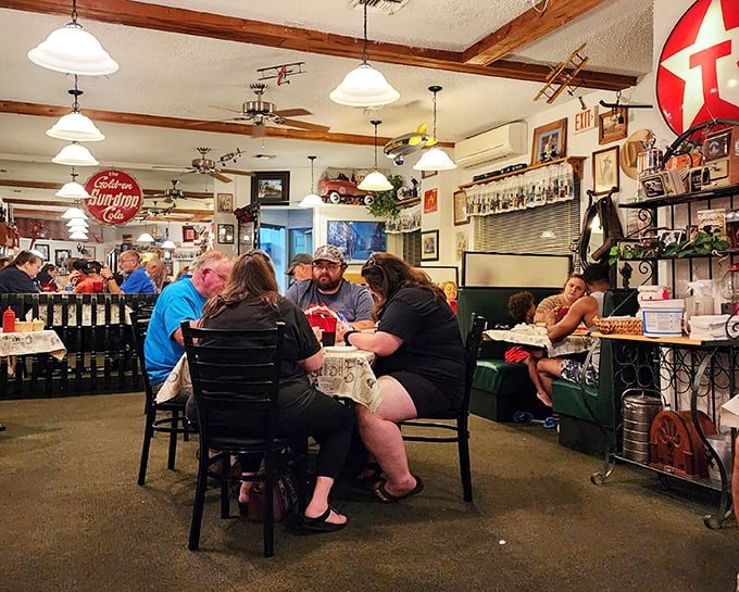 A dining room humming with conversation and clinking silverware &ndash; the soundtrack to some of Florida's most satisfying meals.