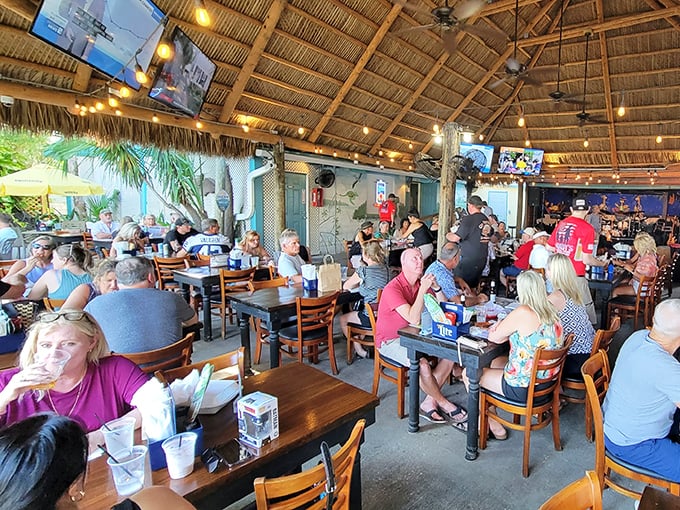 A full house at lunchtime isn't just a sign of good food&mdash;it's a community of strangers united by the universal language of "mmm."