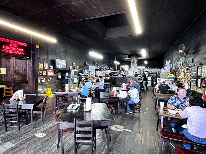 Diners hunched over trays of meat in various states of bliss&mdash;this is what happiness looks like in Taylor.