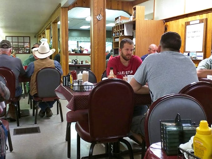 Where farmers, tourists, and locals break bread together. That gentleman in the cowboy hat isn't just eating lunch&mdash;he's preserving tradition.