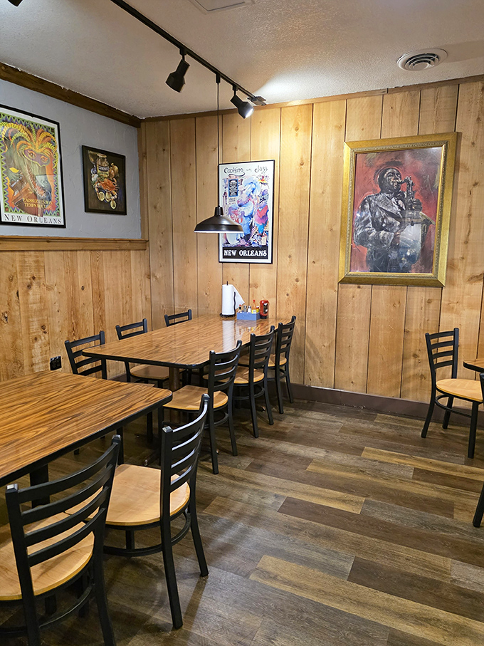 New Orleans-inspired artwork watches over diners, silently approving as you reach for that second helping of jambalaya.