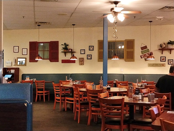 Homey d&eacute;cor with just enough kitsch to feel like you're eating at a favorite relative's house. Comfort food deserves a comfortable setting.