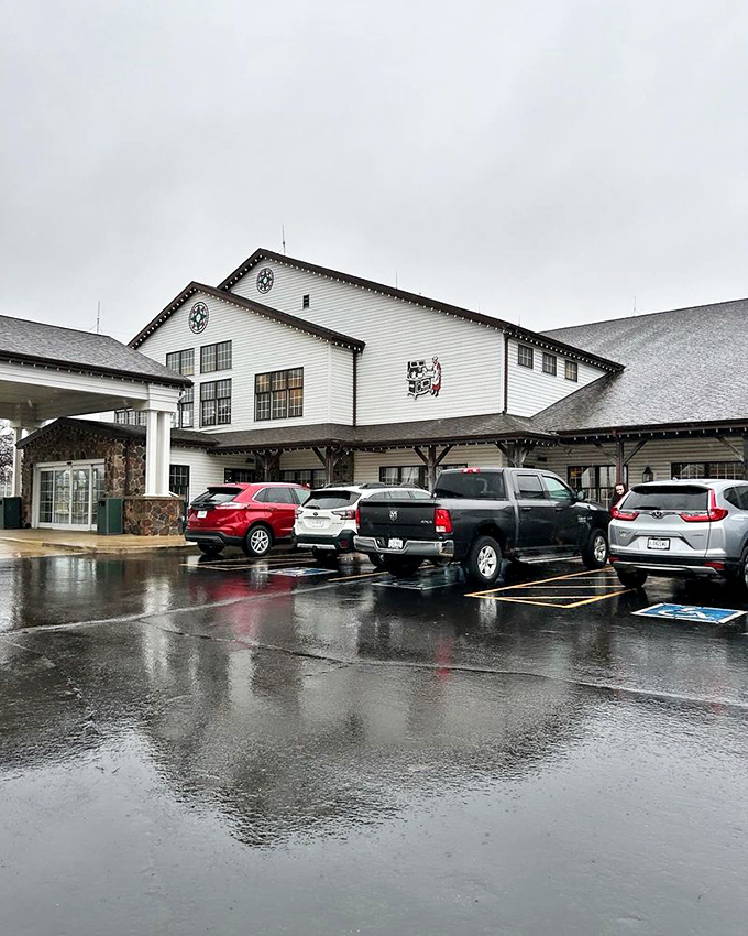 Even on a rainy day, Das Dutchman Essenhaus stands as a beacon of warmth and hospitality in the heart of Amish country.
