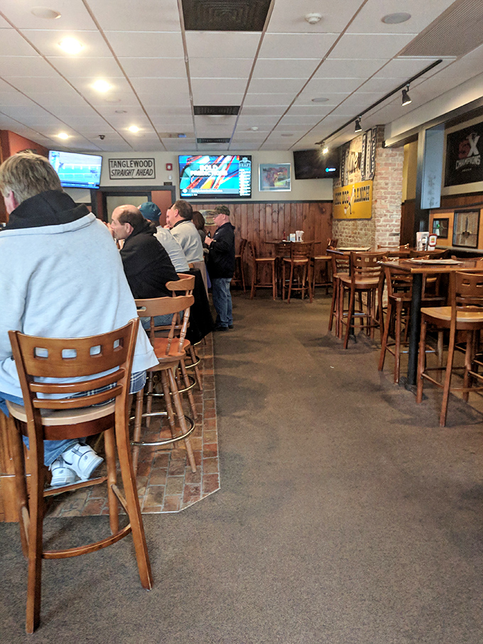 High-top tables and sports on every screen&mdash;the perfect recipe for an afternoon of eating, drinking, and debating last night's game.