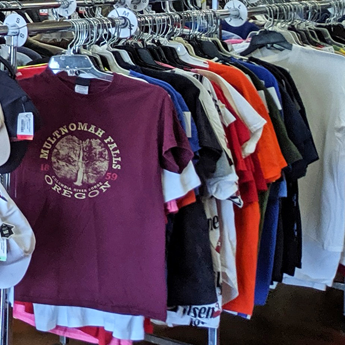 Local pride on display! That Multnomah Falls shirt proves one Oregonian's closet cleanout becomes another's state souvenir without the gift shop markup.