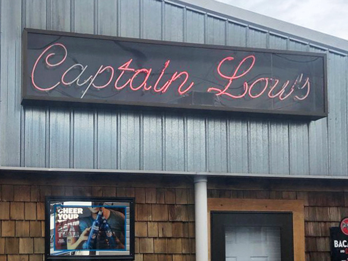 That neon script doesn't just spell "Captain Lou's" &ndash; it translates to "Your diet starts tomorrow" in every language.