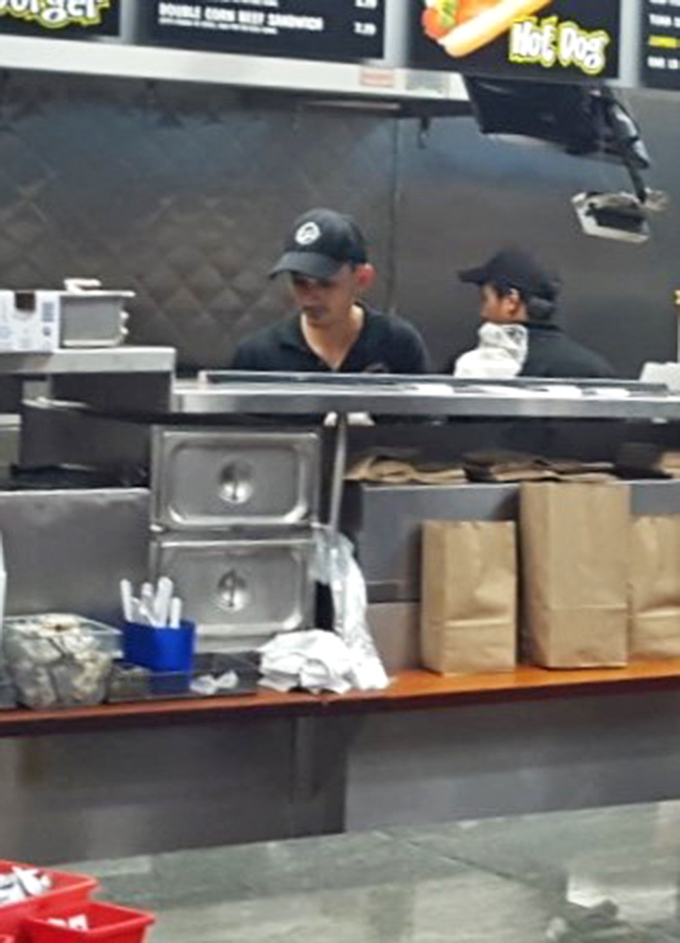 The kitchen crew - sandwich artisans whose hands craft edible masterpieces. The true heroes of the Chicago food scene.