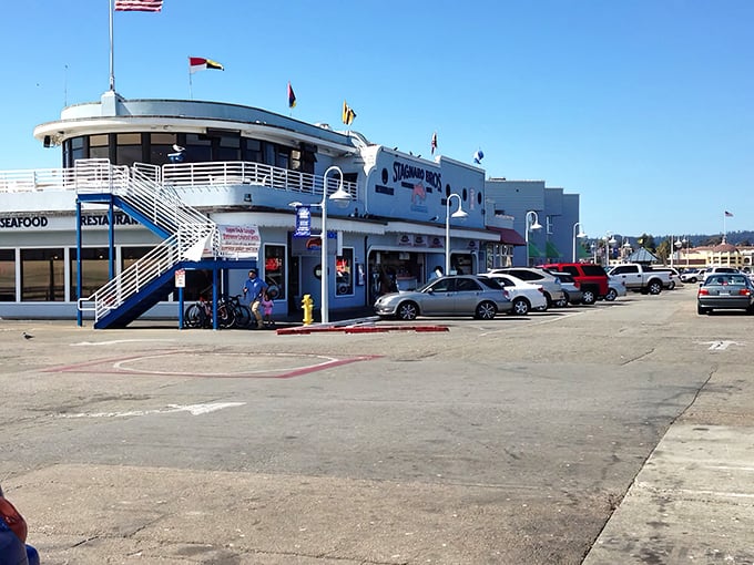 The nautical vibes aren't just for show! Stagnaro Bros has been serving seafood since before Instagram could make it famous.