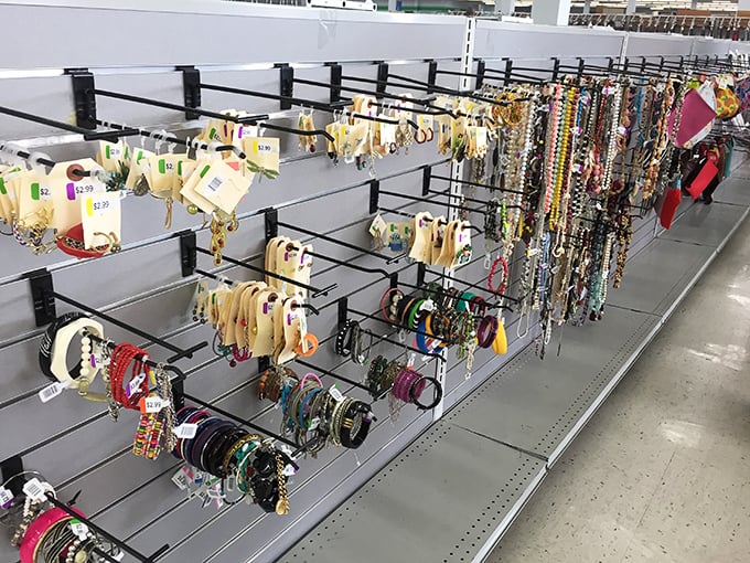 Jewelry display that rivals Aladdin's cave of wonders. Someone else's "just not me anymore" becomes your new signature piece.