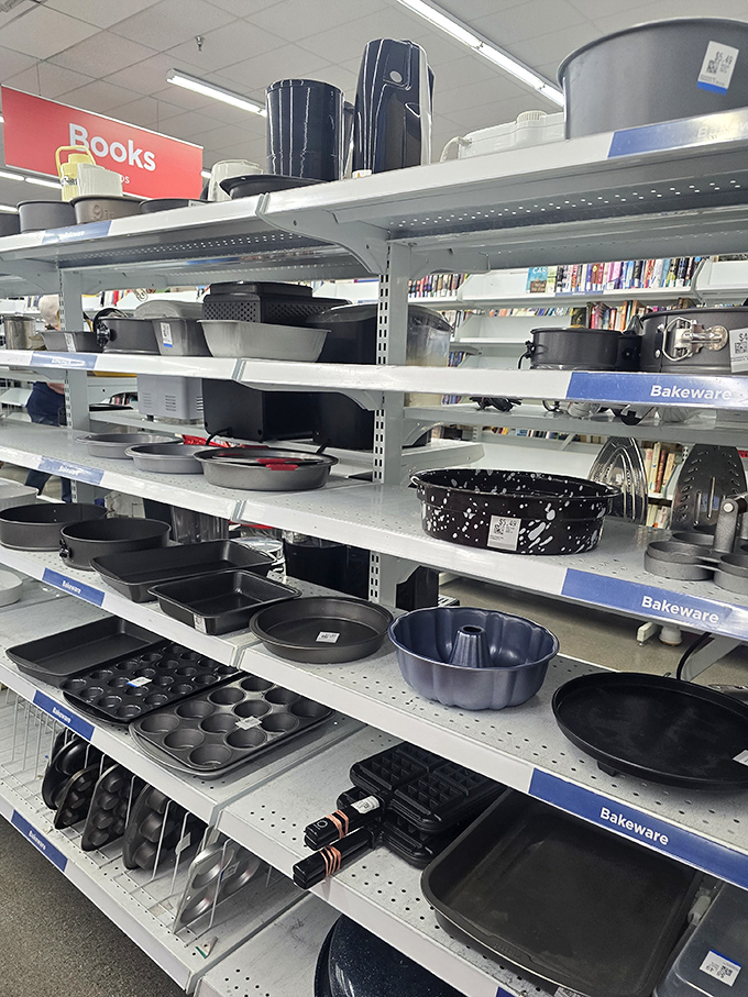 Bakeware bonanza! From bundt pans to cookie sheets, the raw materials for your next great baking adventure without breaking the bank.