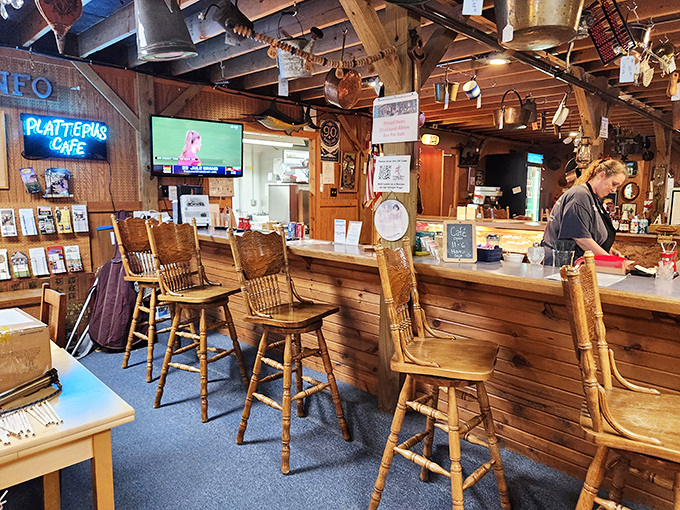 The caf&eacute; offers the perfect pit stop for weary treasure hunters, with wooden barstools that have supported countless antiquing adventures.