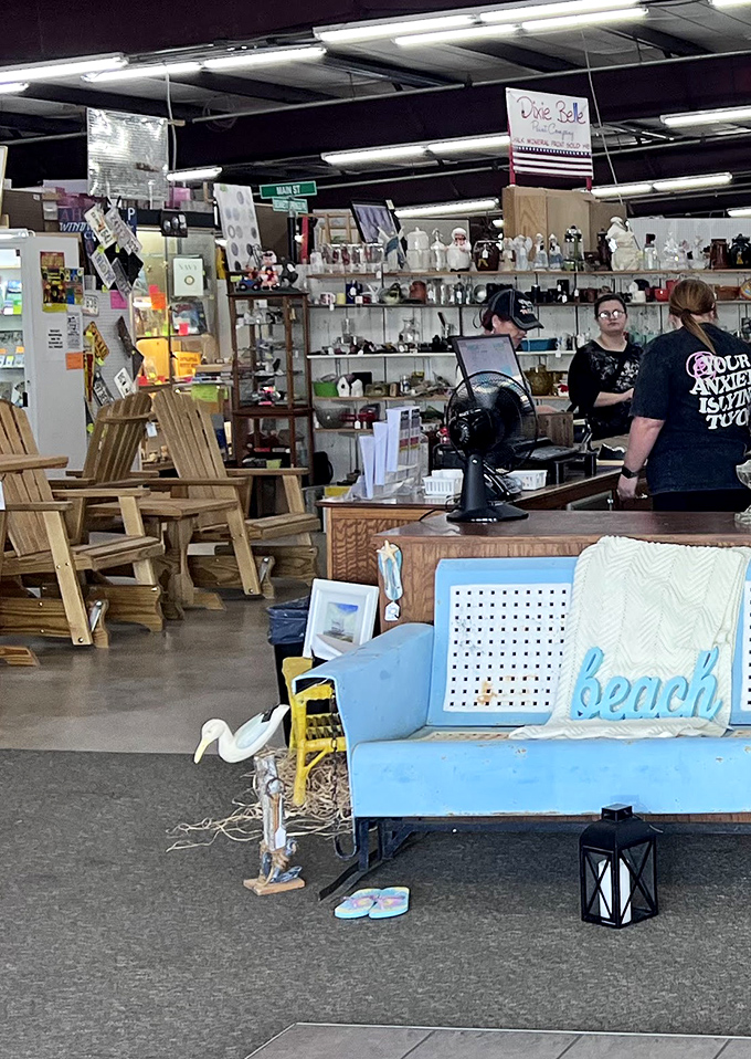 The checkout area: where friendly staff have seen it all, from tears of joy over found treasures to the classic "where will we put this?" phone call to spouses.