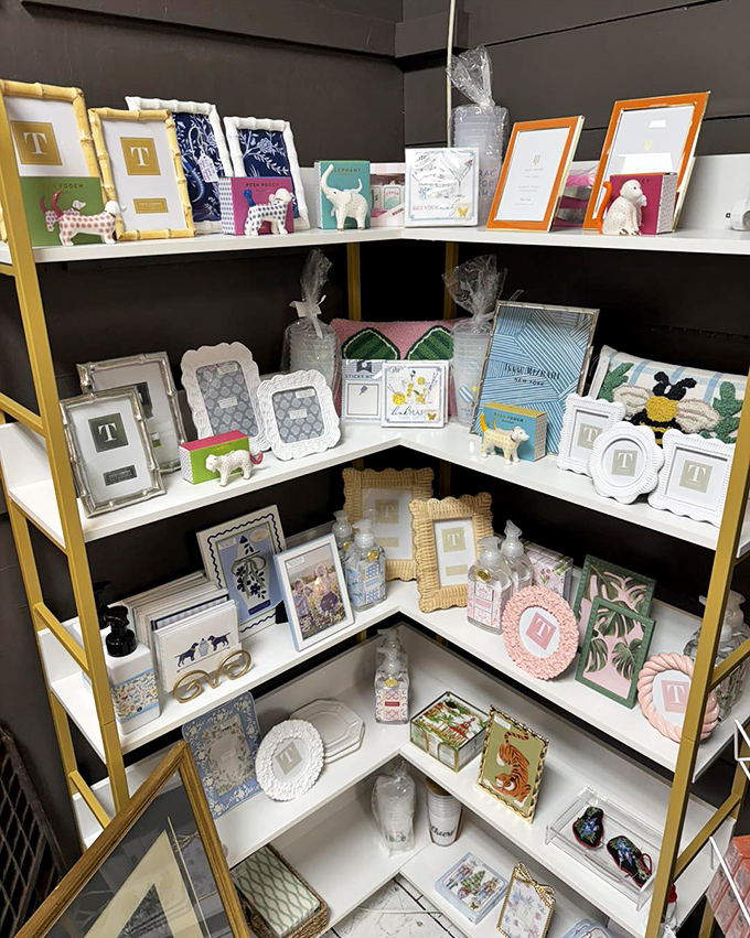 Frame game strong! This elegant display of picture frames transforms ordinary photos into gallery-worthy heirlooms with just the right touch of sophistication.