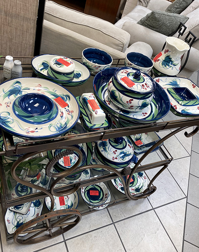 Dinnerware sets so complete you'd think someone boxed up a Williams-Sonoma display when nobody was looking.