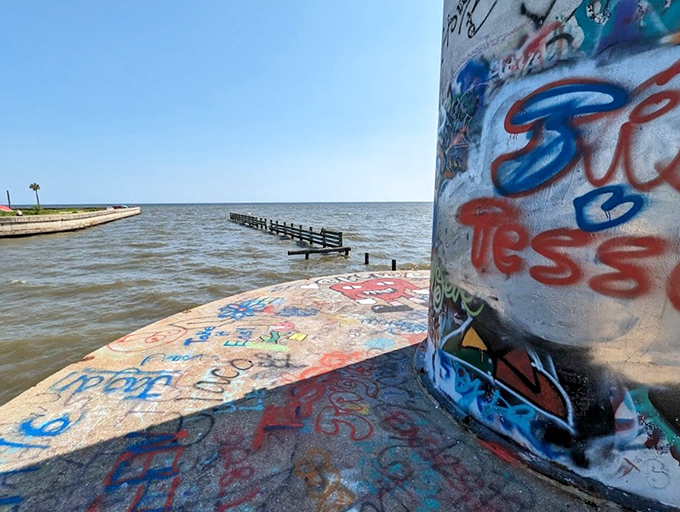 More artistic expressions decorate the base &ndash; apparently, everyone wants to leave their mark on this coastal icon.