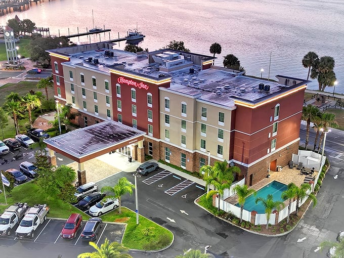 Even chain hotels can't resist Palatka's riverside charm. The Hampton Inn offers views that make business travelers reconsider their return flights and vacation days.