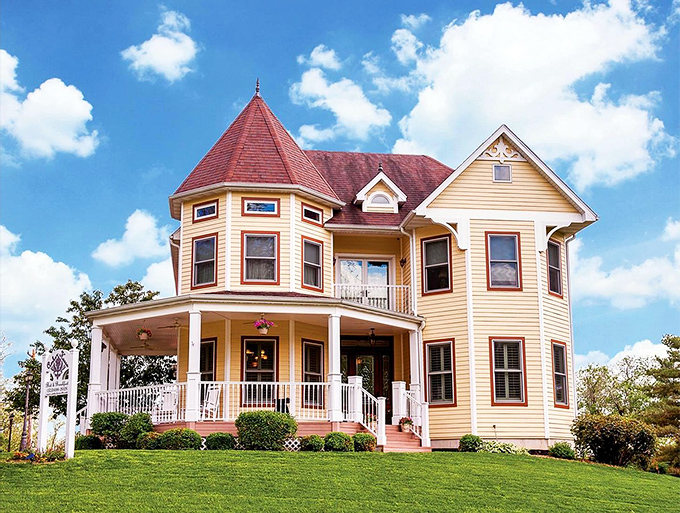 This Victorian beauty stands as the crown jewel of Rocheport's historic homes, its wraparound porch practically begging for rocking chairs and lemonade.