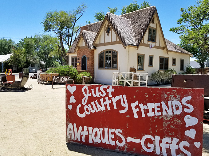 Just Country Friends Antiques invites treasure hunters to discover yesterday's gems at today's prices&mdash;retirement hobby perfection.