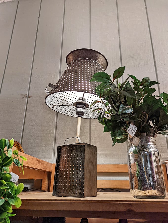 Ingenious upcycling turns a humble grater into a conversation-starting lamp. Somewhere, a Pinterest board just gained a new follower.