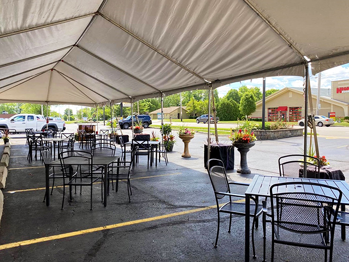 When weather cooperates, outdoor seating lets you enjoy your Italian feast with a side of fresh Ohio air.