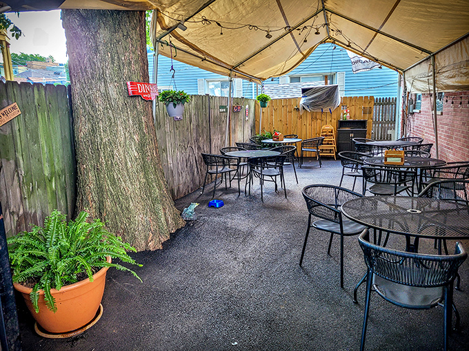 The secret patio&mdash;Chicago's answer to al fresco dining, diner-style. When summer hits, this urban oasis becomes prime real estate.